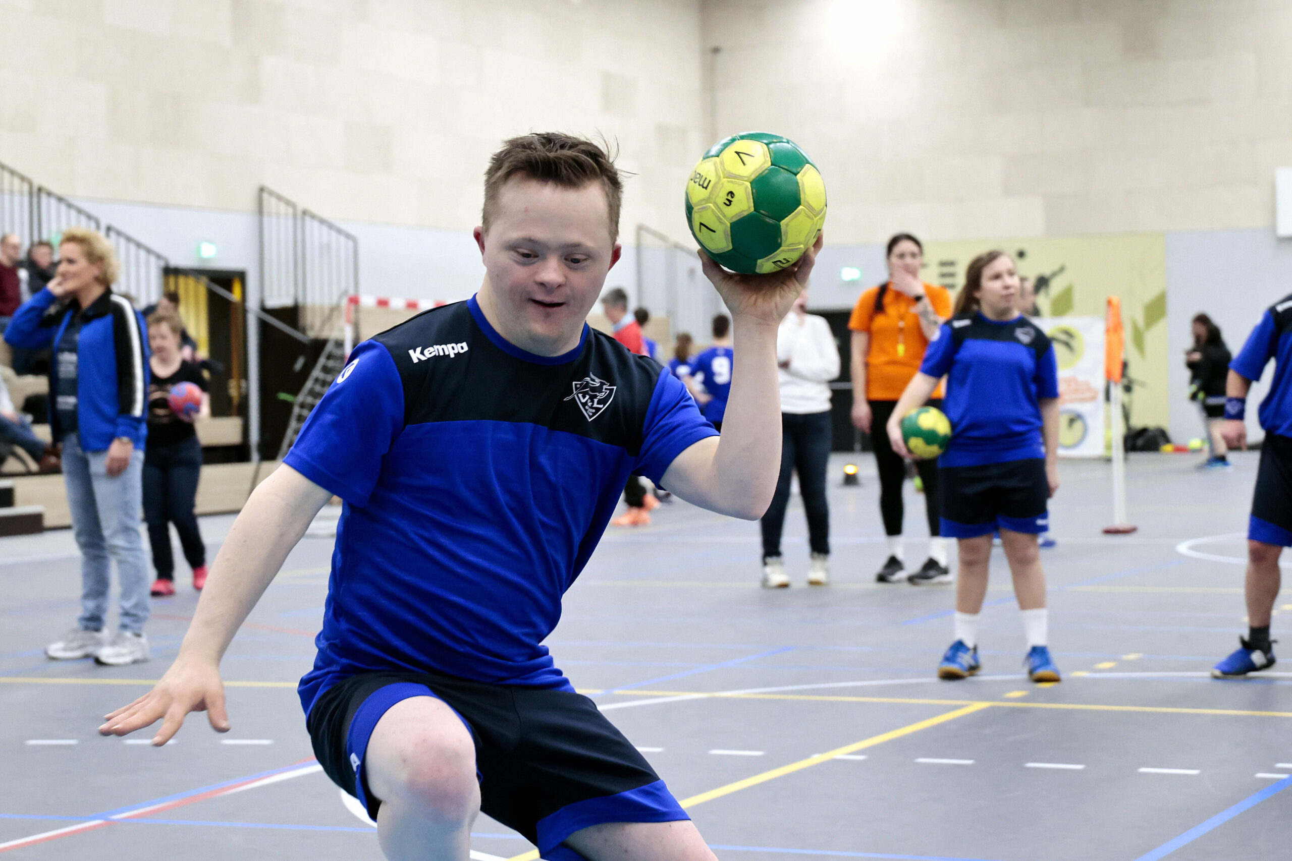 Aangepaste handbalvormen - Handbal.nl